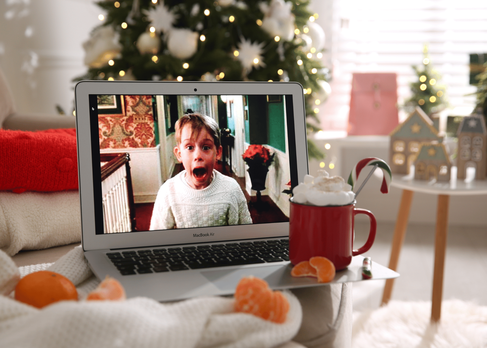 The Ultimate Guide to The Best Family Christmas Movie Night