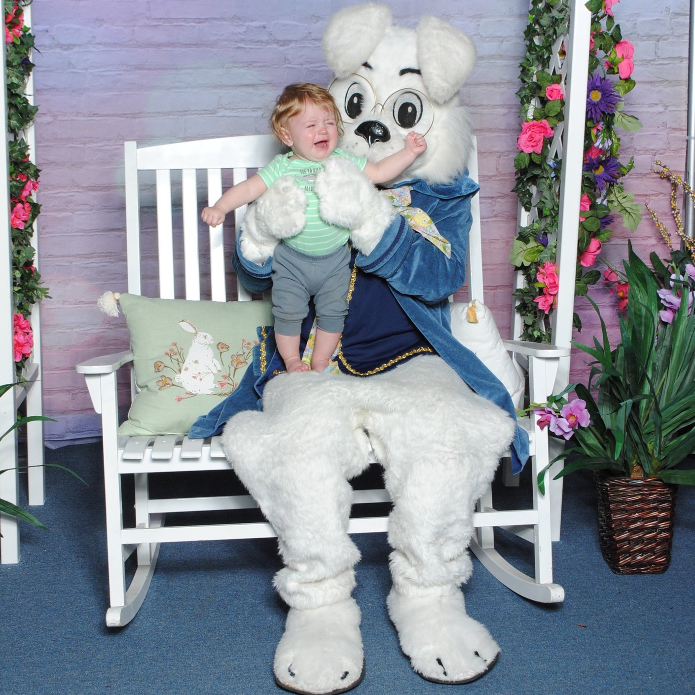 11 Times Kids Got Cranky Meeting Bunny This Spring